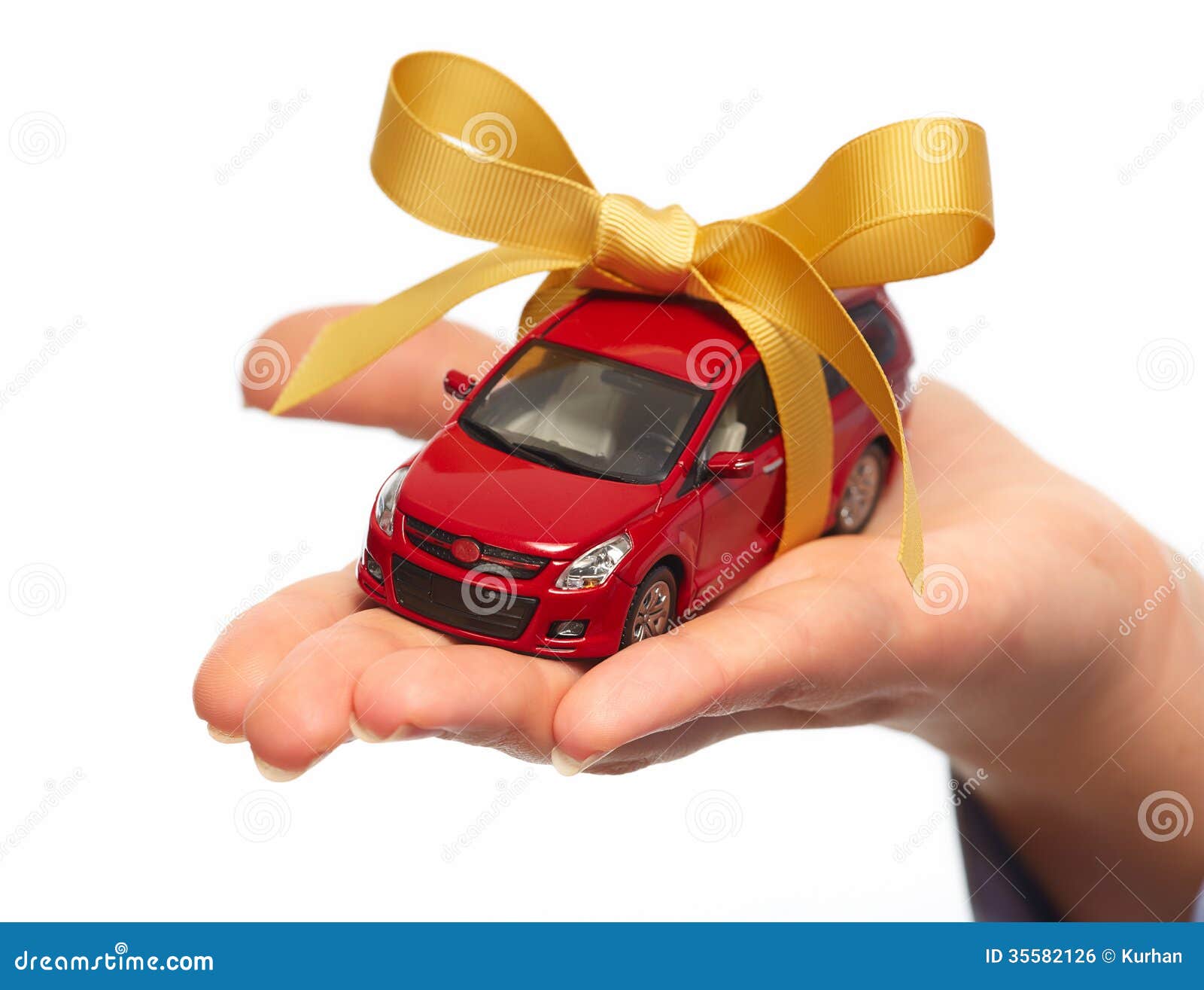 Nuevo regalo del coche. foto de archivo. Imagen de regalo - 35582126