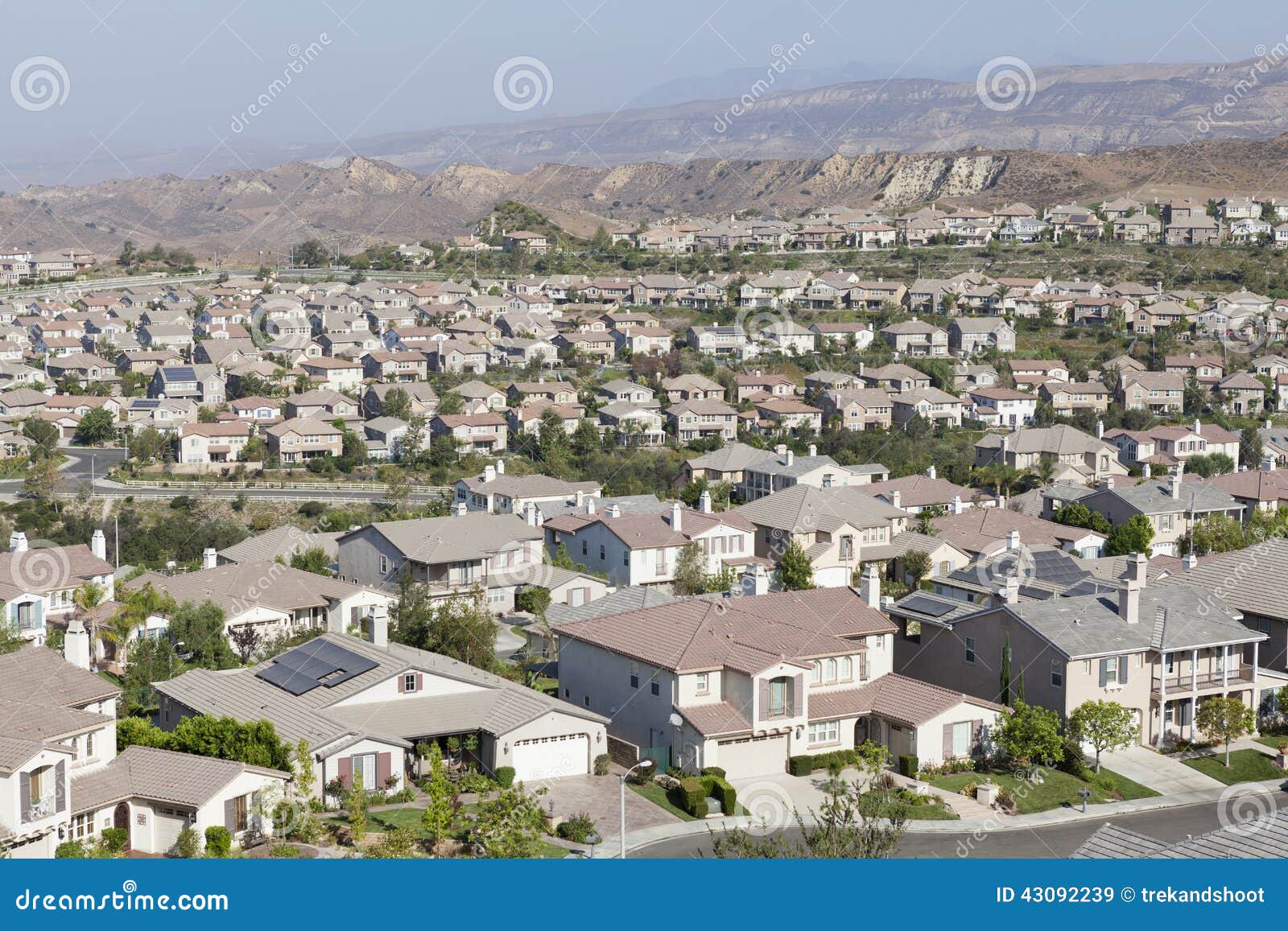 Nuevo Suburbio Simi Valley California Imagen de archivo - Imagen de ...