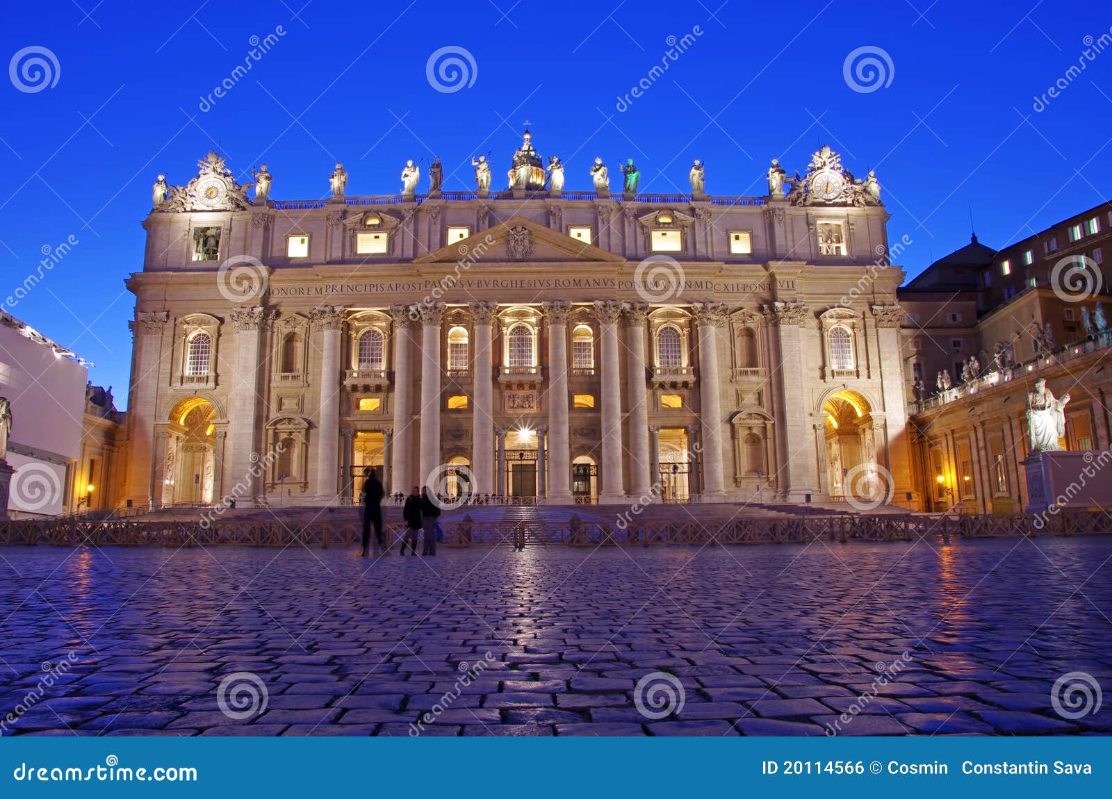 Nuit Dans Le Grand Dos De Peter De Saint Photo éditorial - Image of ...