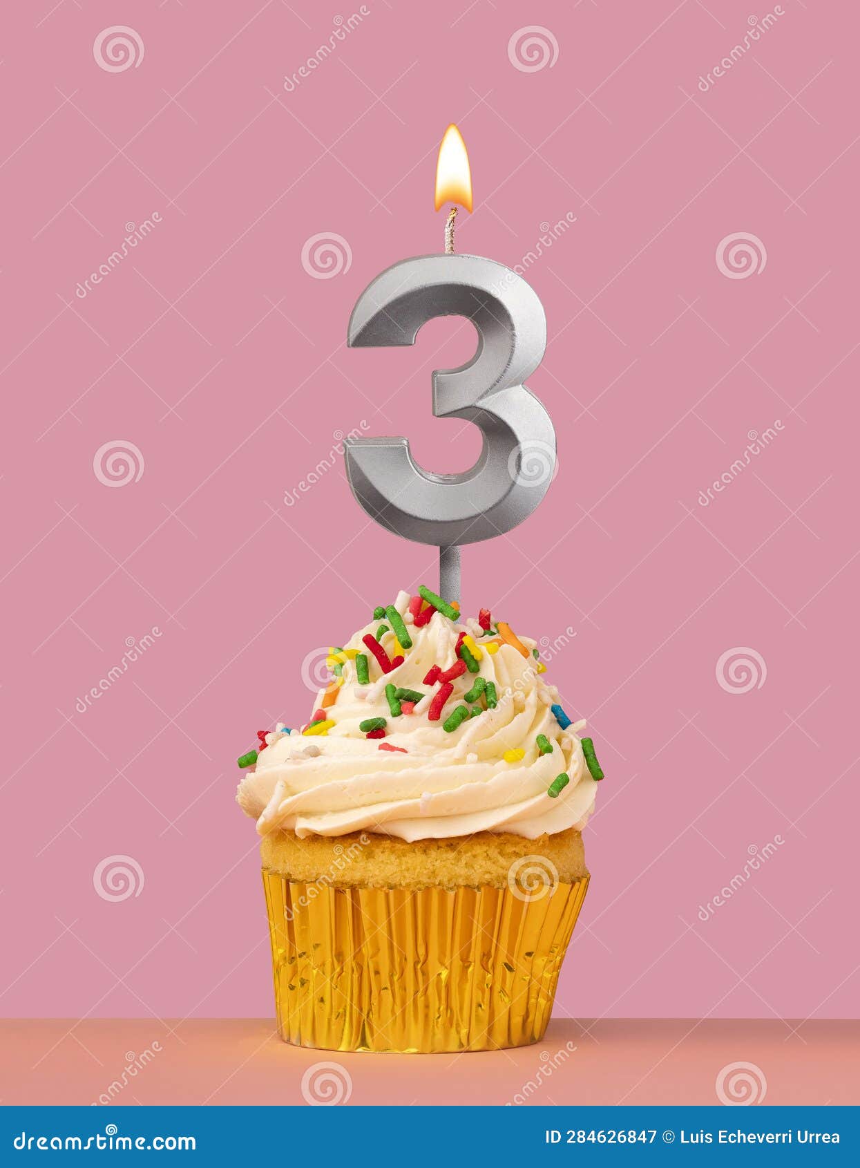 Number 3 Candle with Cupcake - Birthday Card Stock Image - Image of ...