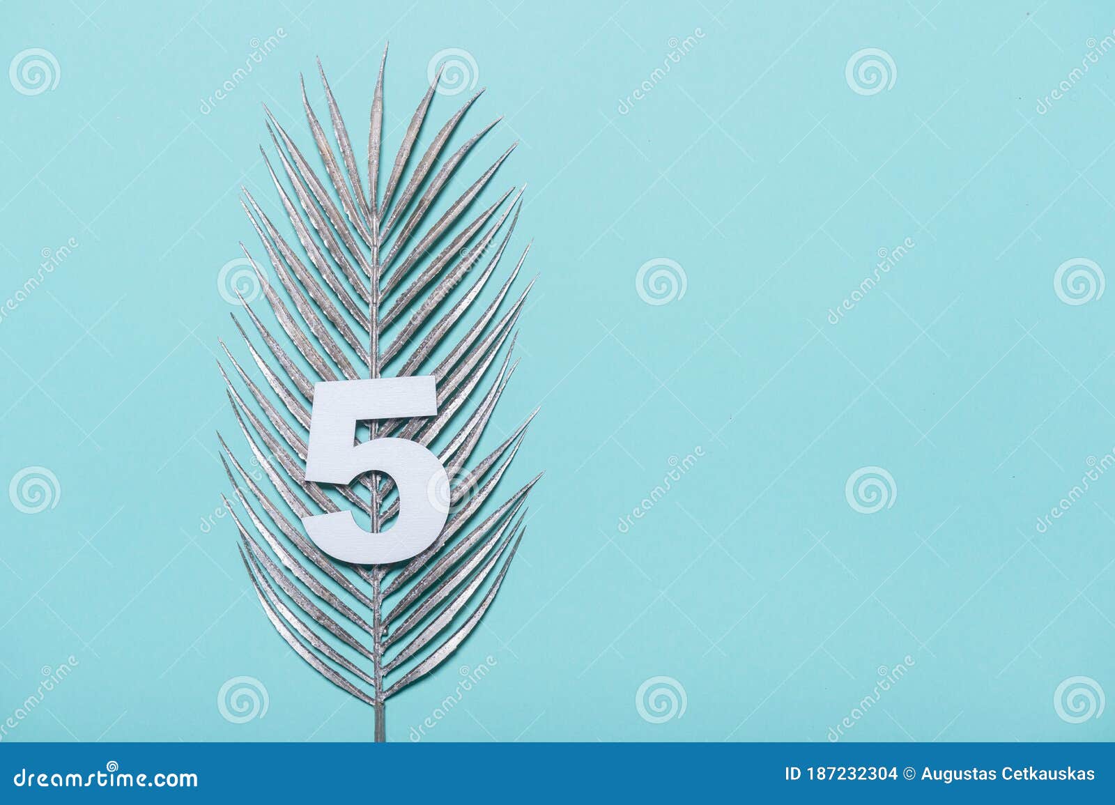 Number Five Shape with Silver Palm Leaves on Blue Background. Summer ...