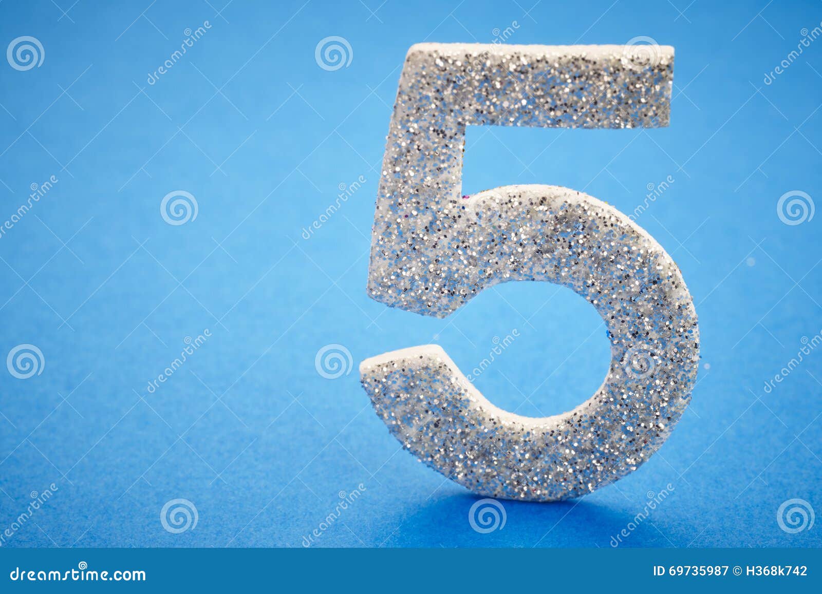 Number Five Silver Color Over a Blue Background. Anniversary Stock ...