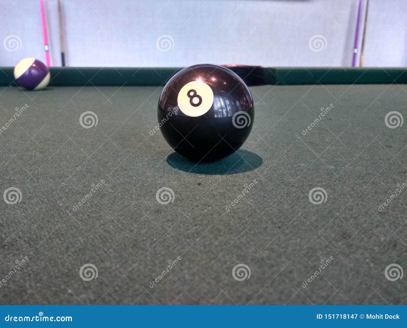 Number 8 Pool Ball on Table Stock Image - Image of pool, table: 151718147