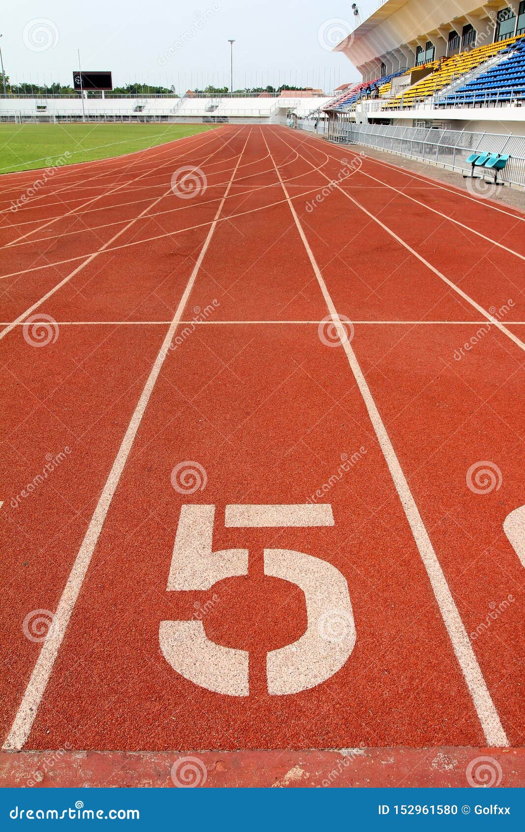 Number 5 on running track stock photo. Image of racetrack - 152961580
