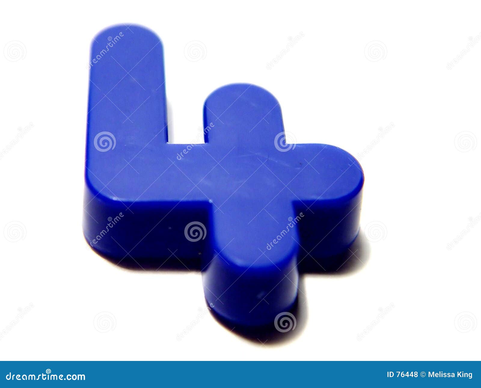 Numero quattro fotografia stock. Immagine di oggetti, antecedenti - 76448