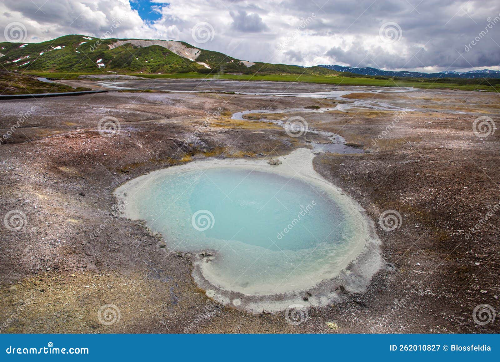 Turquoise Lake in Uzon Volcano Caldera on the Kamchatka Peninsula ...