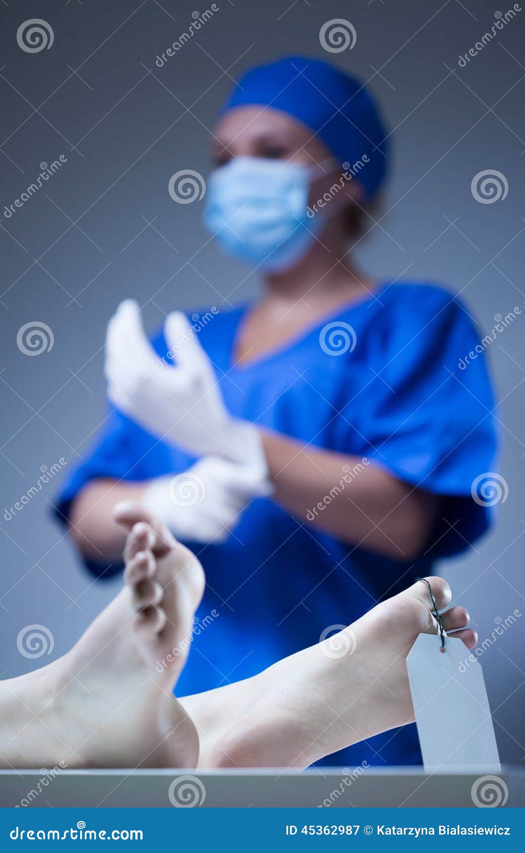 Nurse And Dead Body In Morgue Stock Image - Image: 45362987