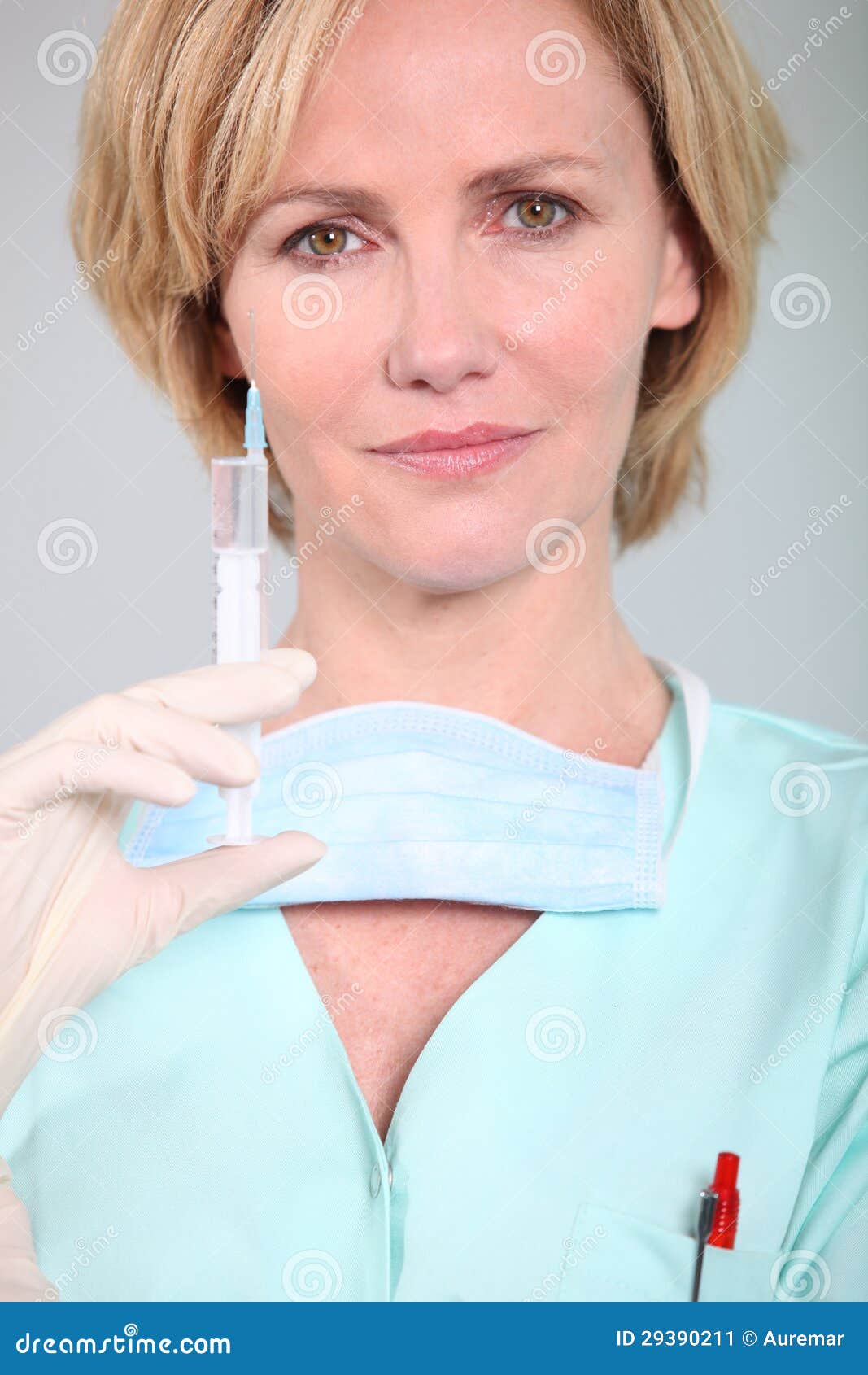 Nurse holding syringe stock image. Image of cure, years - 29390211