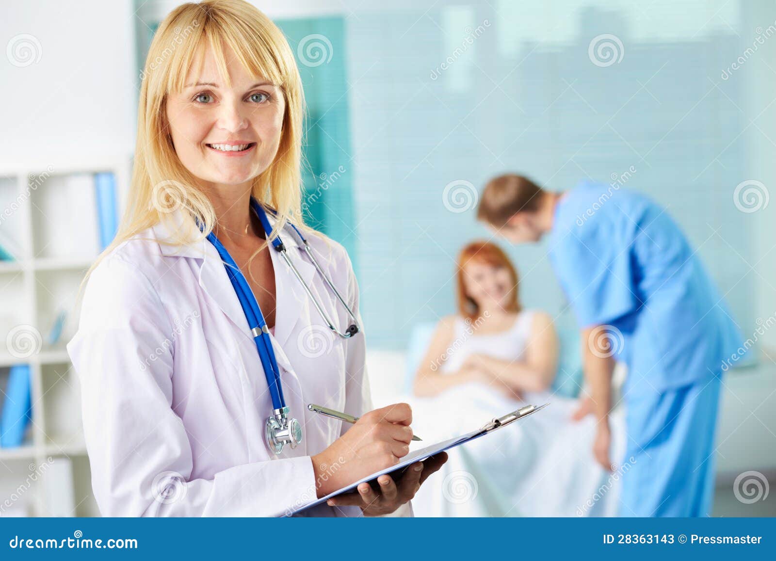 Nurse making notes stock image. Image of confident, adult - 28363143