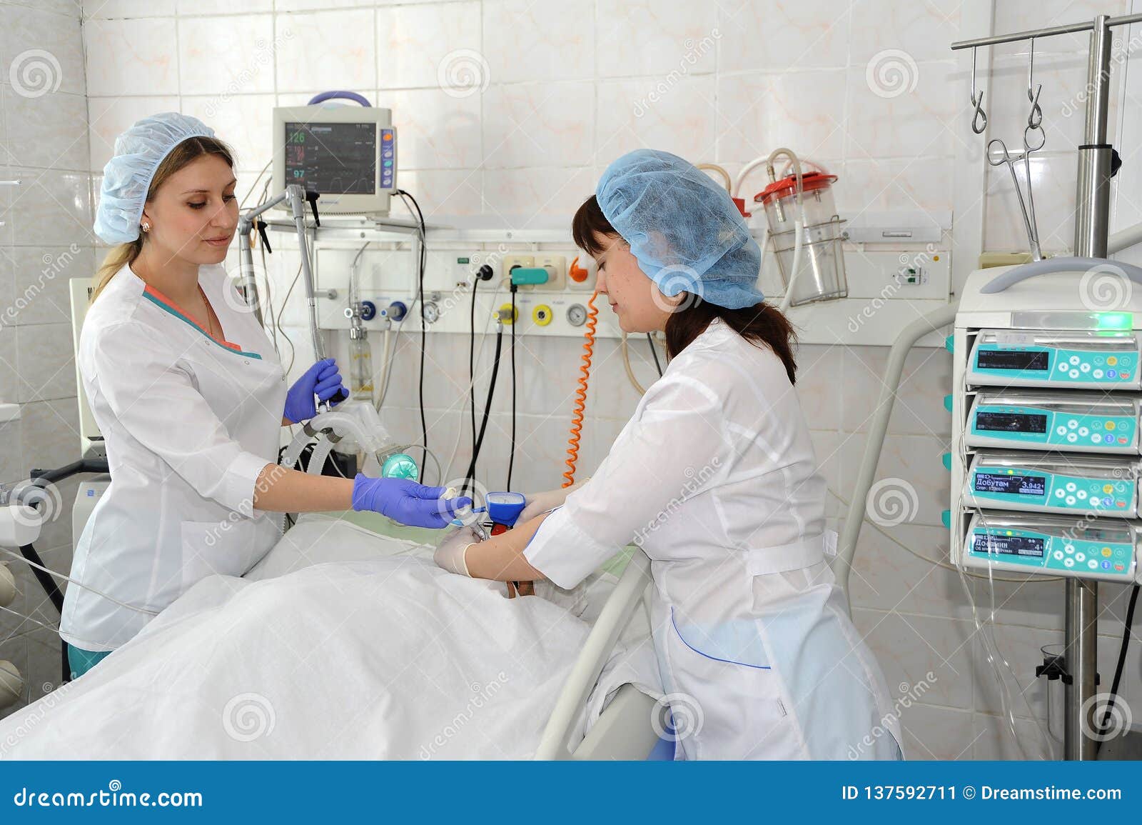 Nurse in Medical Laboratory Stock Image - Image of medical, tests ...