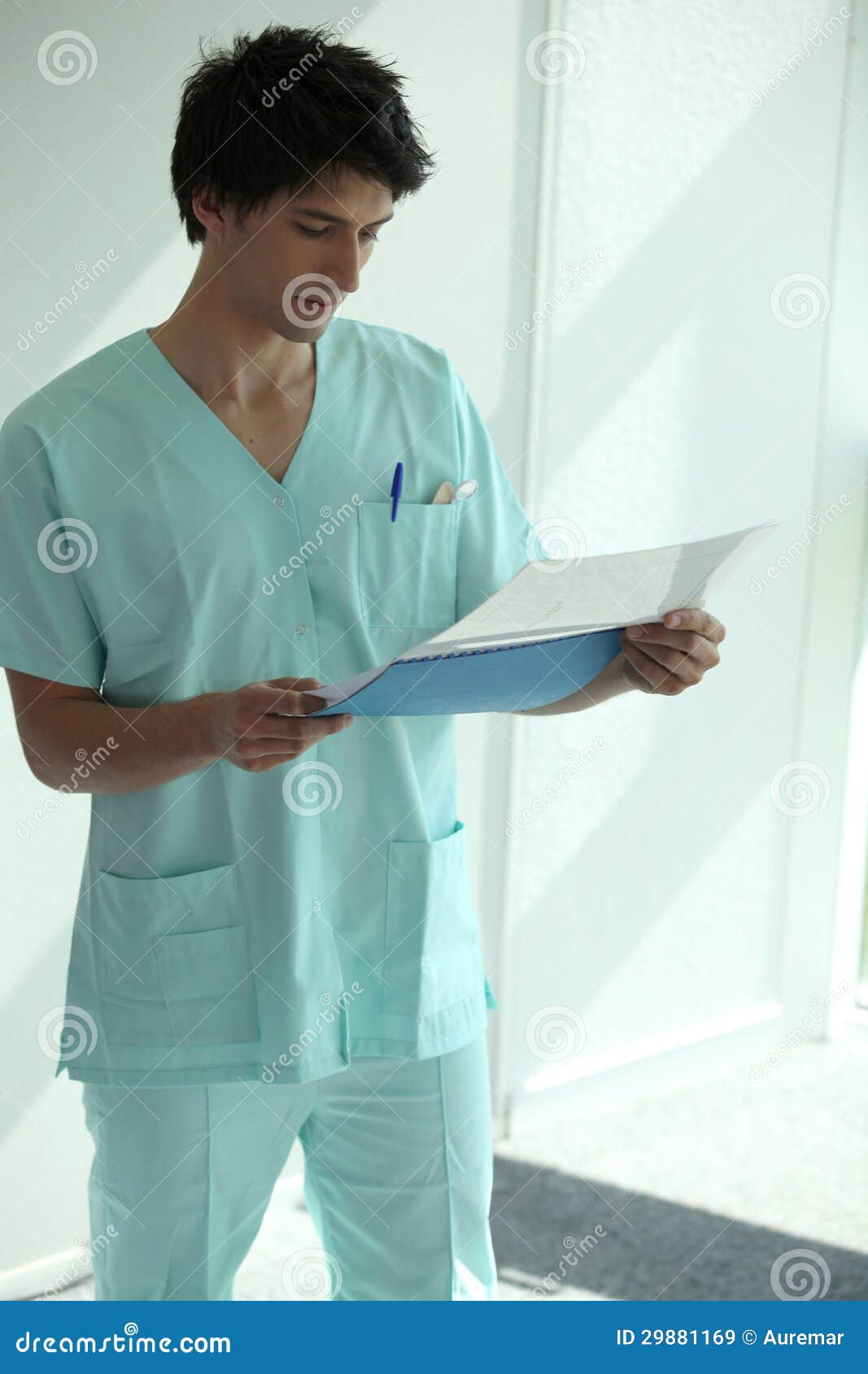 Nurse reading notes stock image. Image of nurse, dark - 29881169