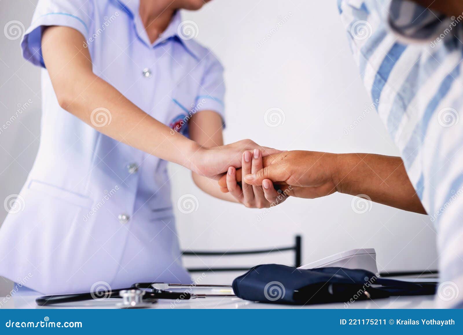 A Nurse Shaking Hands To Encourage The Patient Royalty-Free Stock Image ...