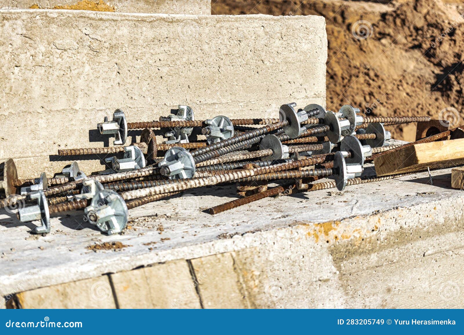 Nut and Coupler for Connecting Formwork Panels at a Construction Site ...