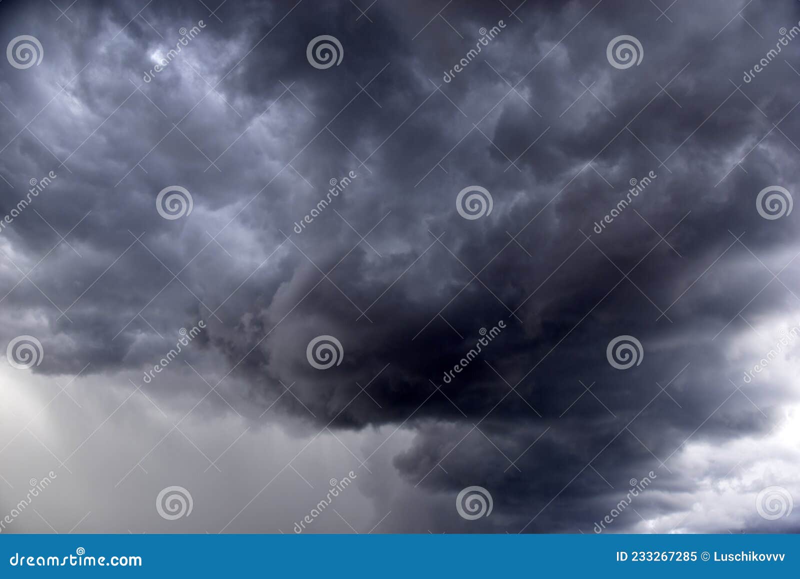 Nuvens De Tempestade Azuis E Brancas Acumuladas Imagem de Stock ...