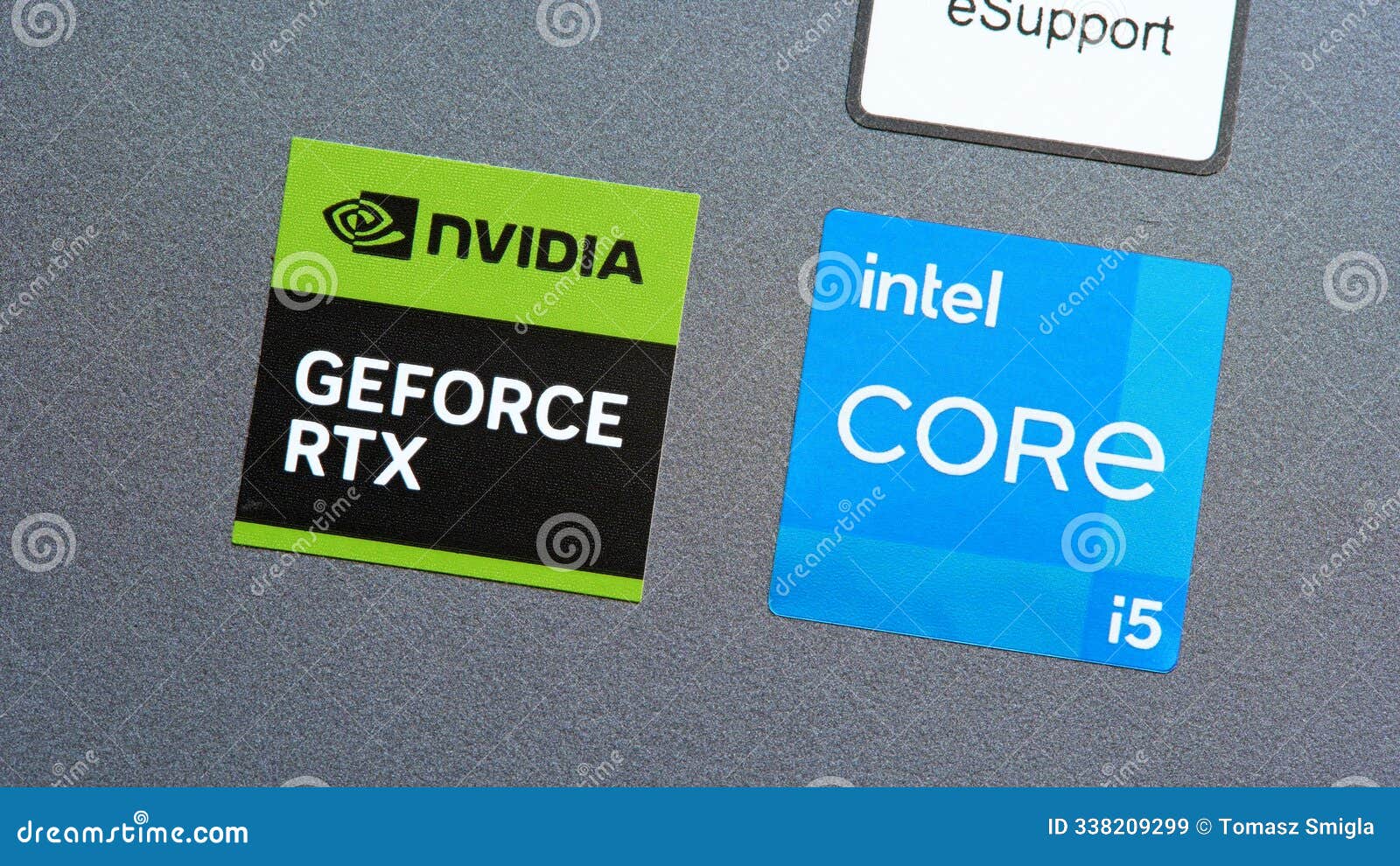 Macro Closeup Shot Of Frosty Heineken Beer Bottle Editorial Image ...