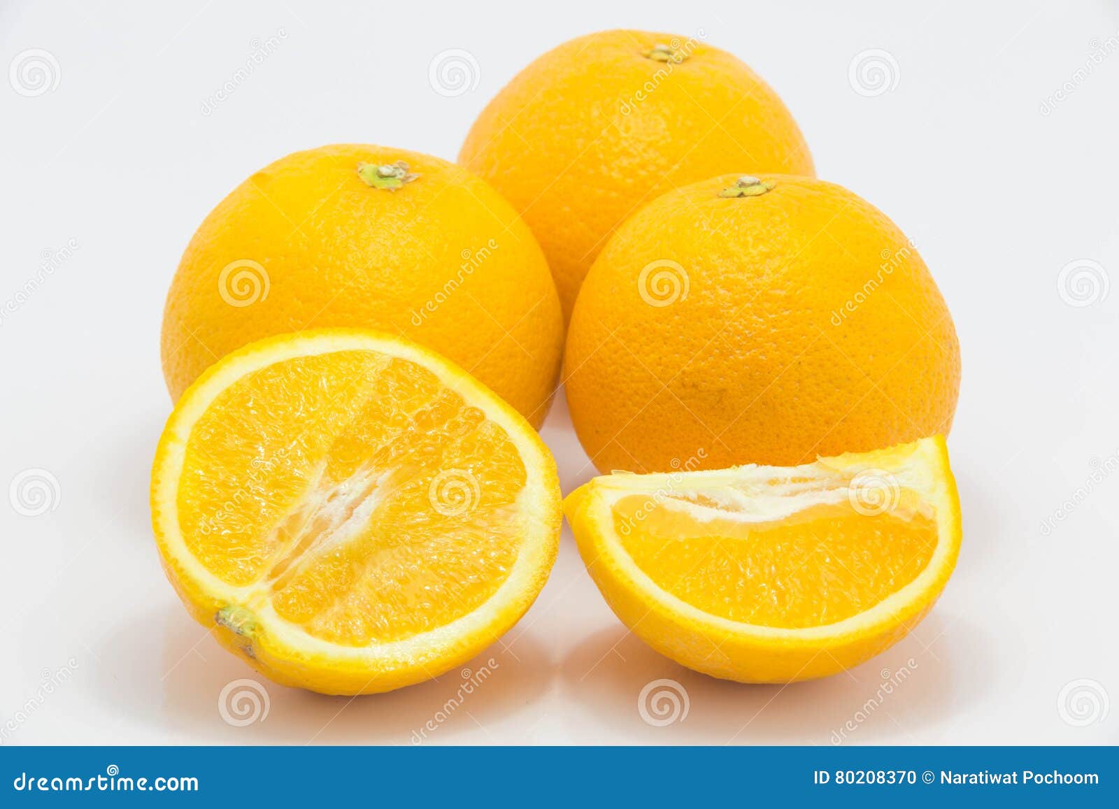 Ny Apelsin Isolerad Vit Bakgrund Arkivfoto - Bild av citrusfrukter ...