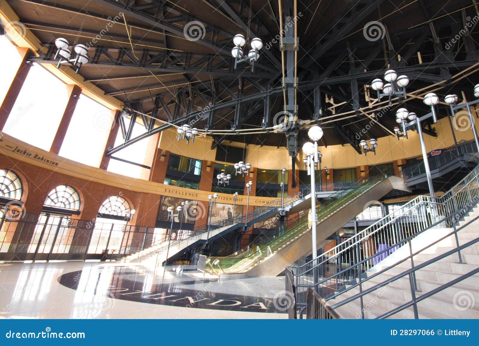 NY Mets Citi Field editorial photo. Image of elegant - 28297066