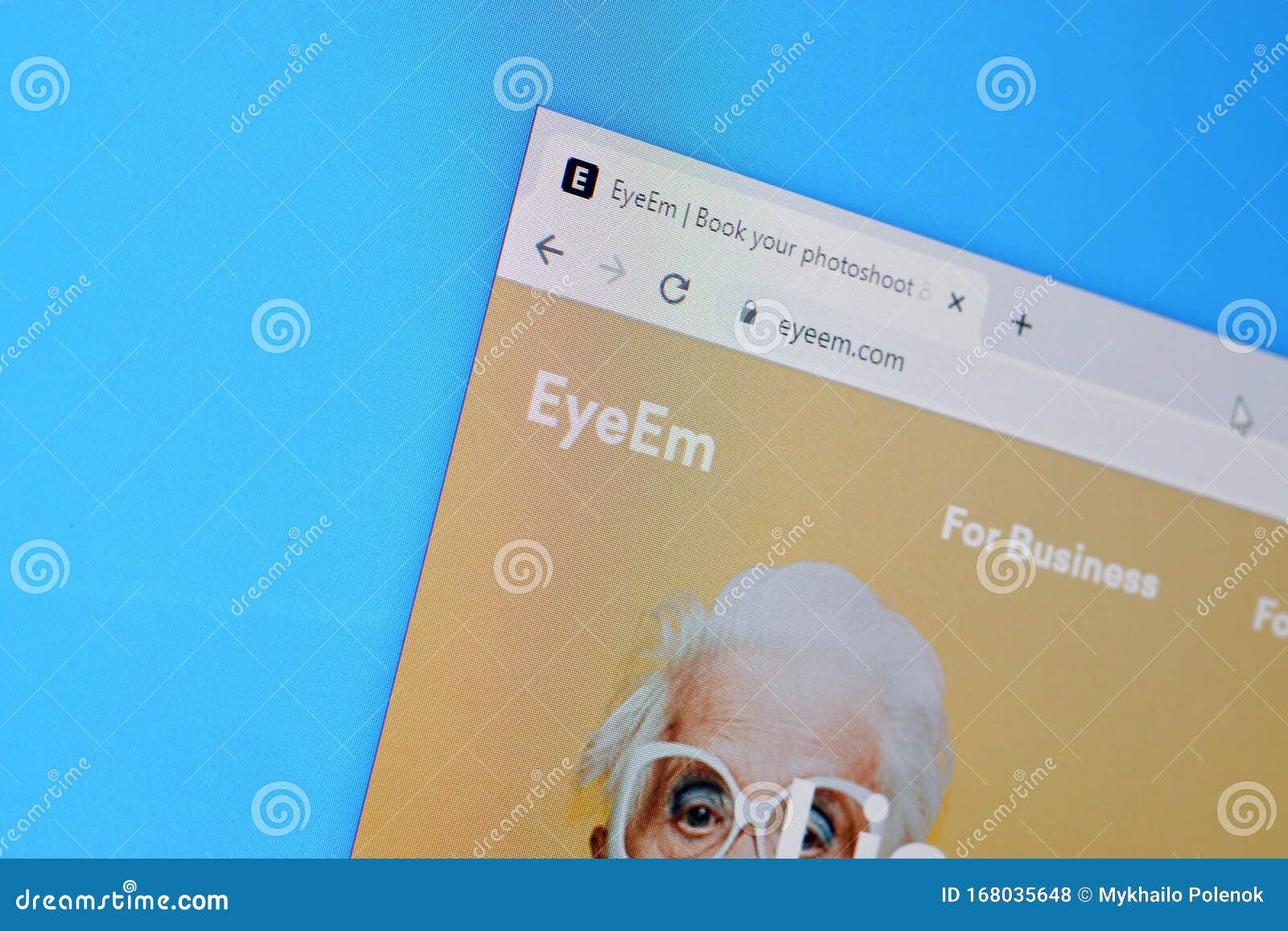 Homepage of Eyeem Website on the Display of PC, Url - Eyeem.com ...