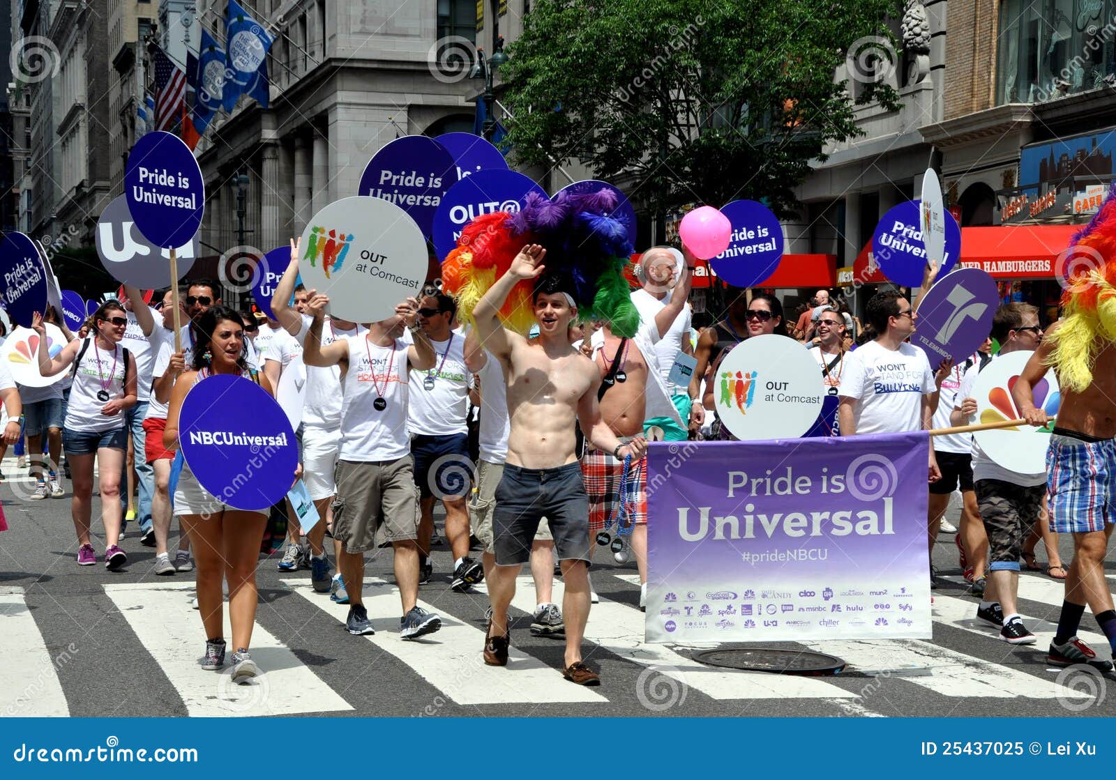 NYC: 2012 Gay Pride Parade editorial image. Image of pride - 25437025