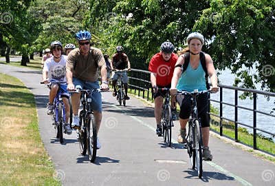 NYC: Bikers in Riverside Park Editorial Stock Photo - Image of ...