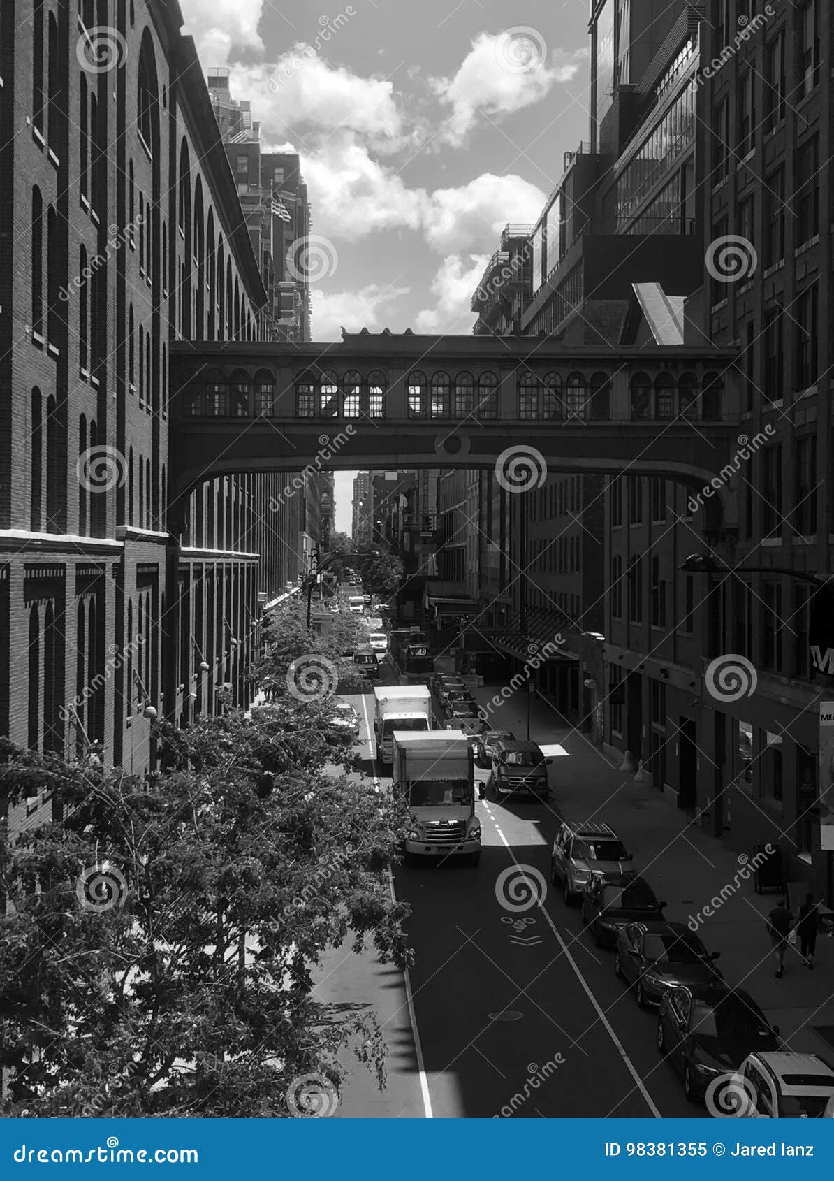 Nyc High-line editorial image. Image of skyscraper, tribeca - 98381355