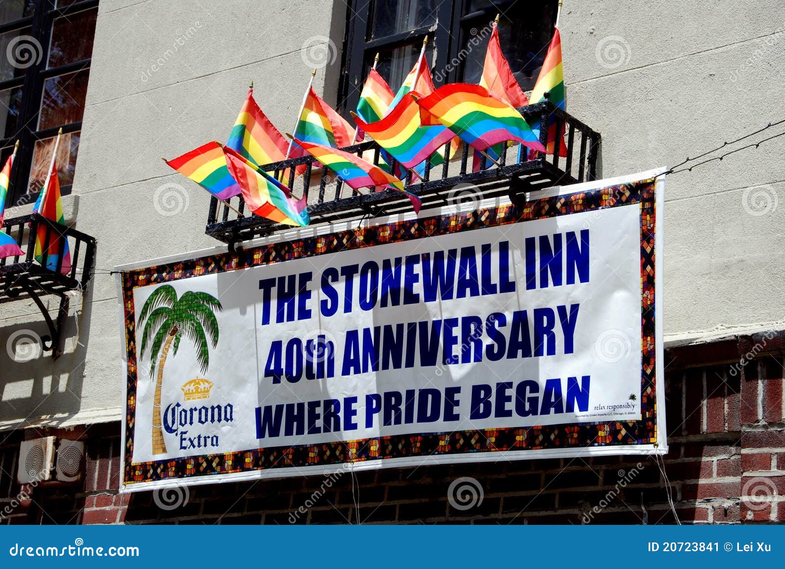 NYC: Historic Stonewall Inn Editorial Photo - Image of june, street ...