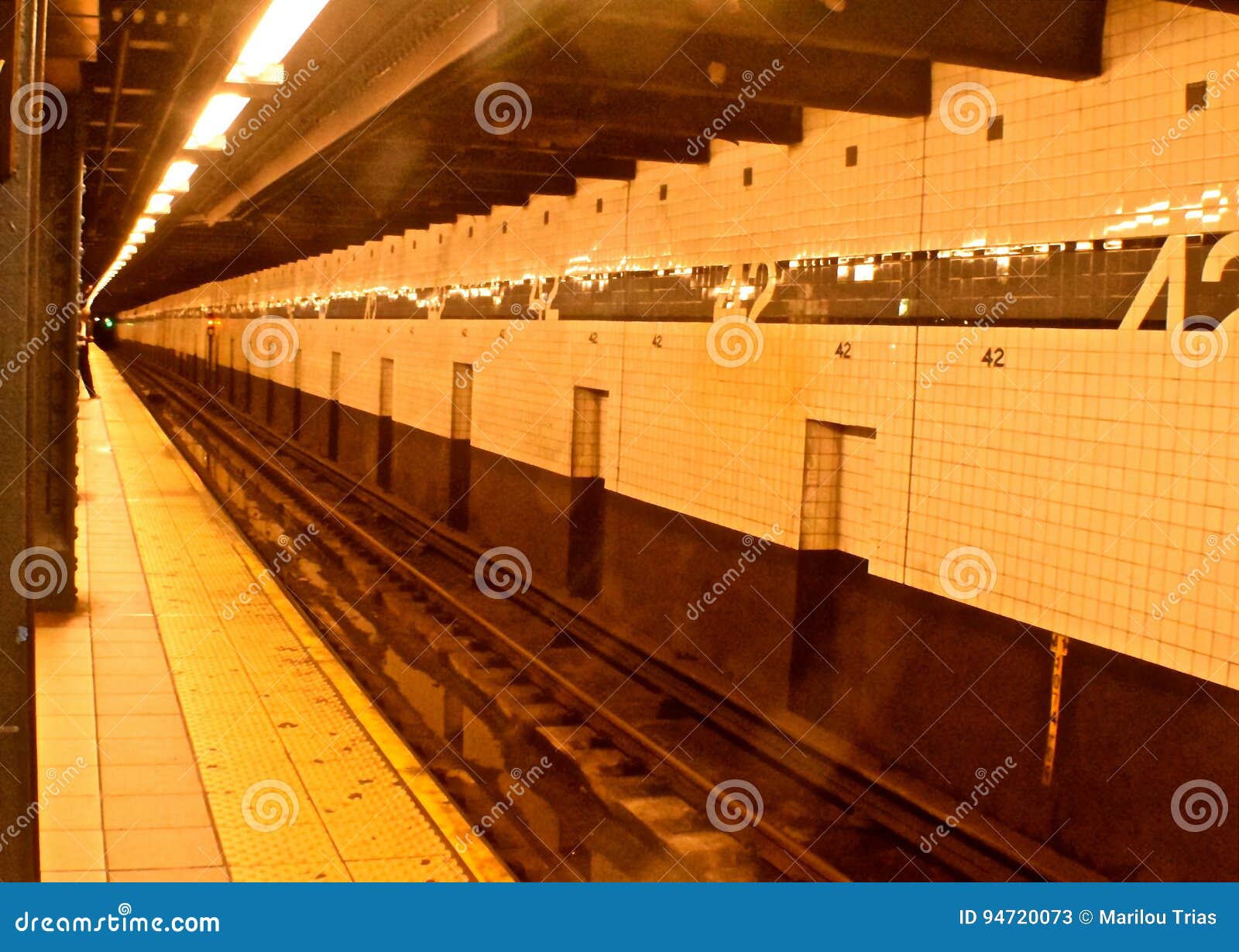 NYC Subway Tracks editorial stock photo. Image of york - 94720073