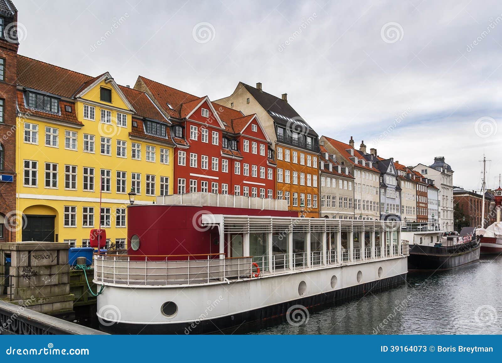Nyhavn, Kopenhagen stock afbeelding. Image of landschap - 39164073