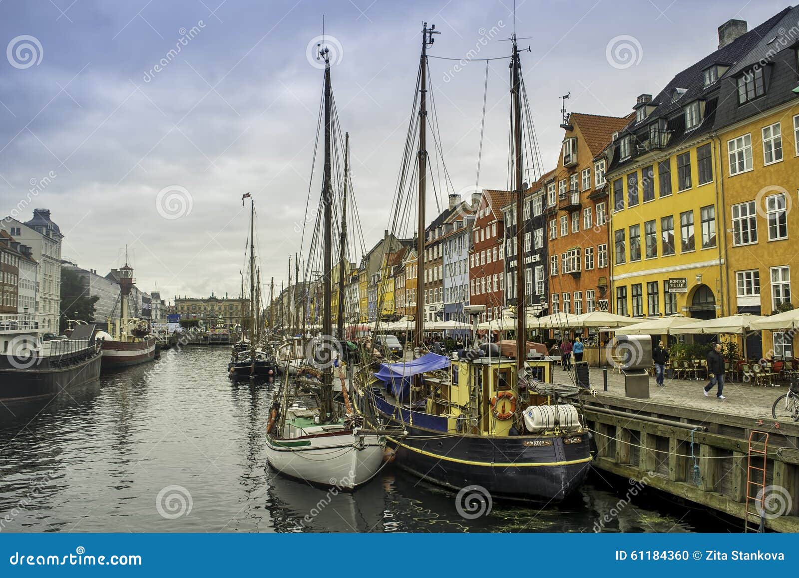 Nyhavn, Kopenhagen redaktionelles bild. Bild von boote - 61184360