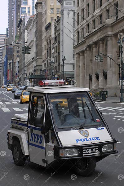NYPD Go-4 vehicle editorial photo. Image of manhattan - 27782001