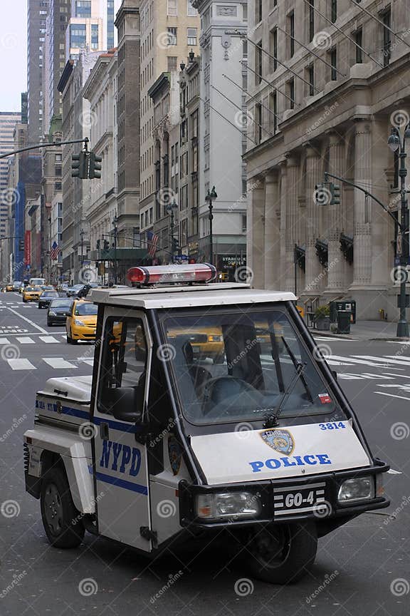 NYPD Go-4 vehicle editorial photo. Image of manhattan - 27782001