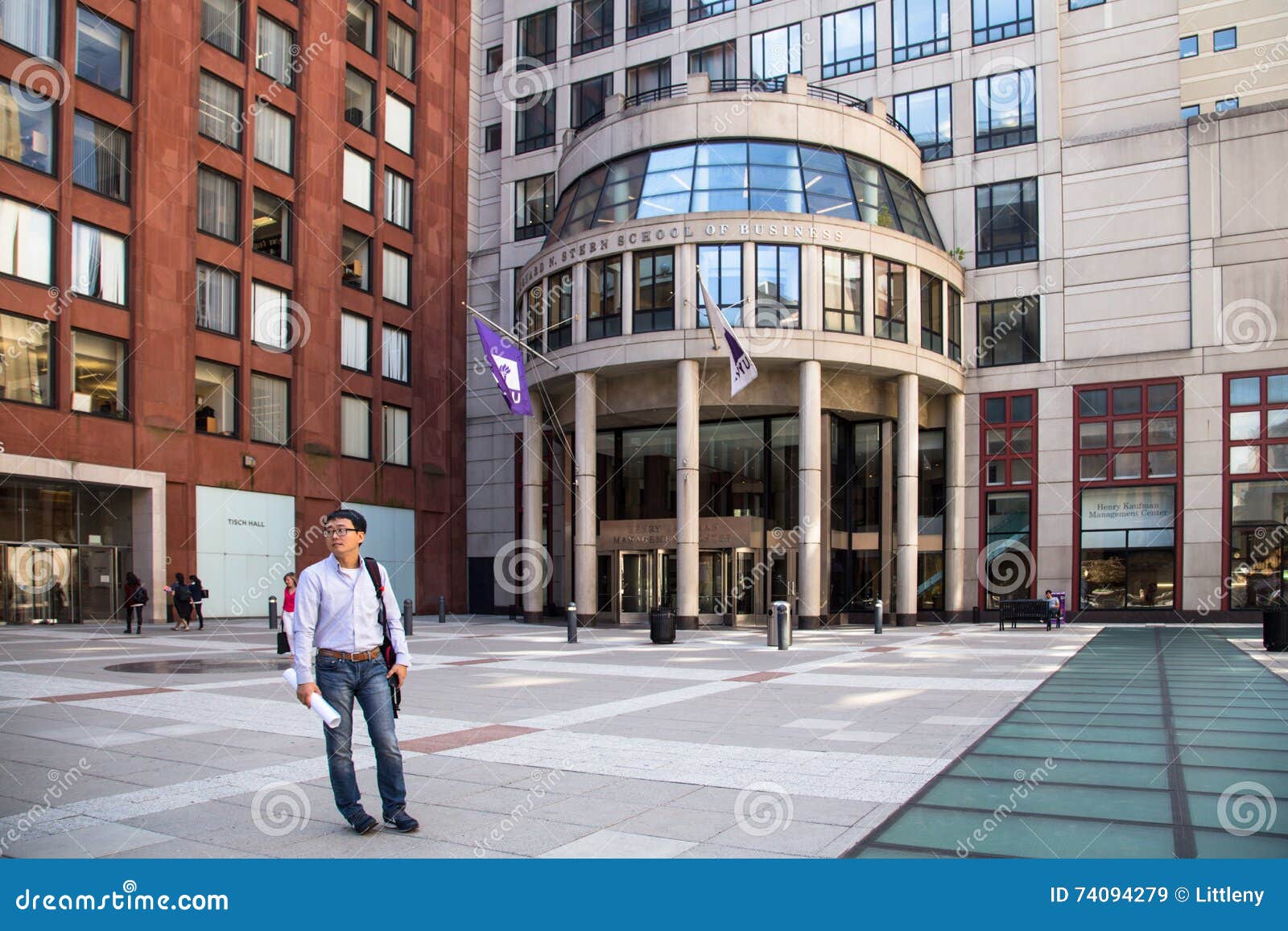 NYU imagem de stock editorial. Imagem de americano, estudante - 74094279