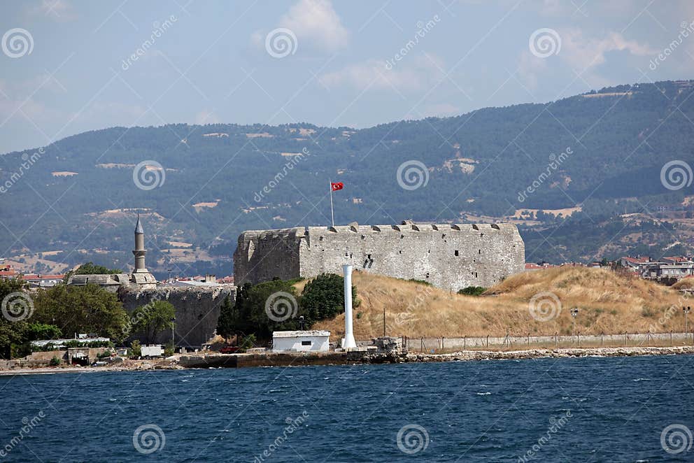 O castelo de Dardanelos foto de stock. Imagem de dardanelles - 19619298