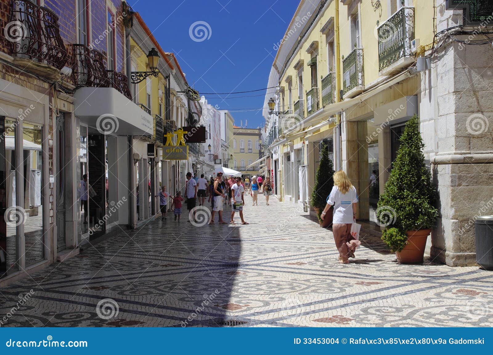 O Centro Comercial Em Faro, Portugal Imagem de Stock Editorial - Imagem ...