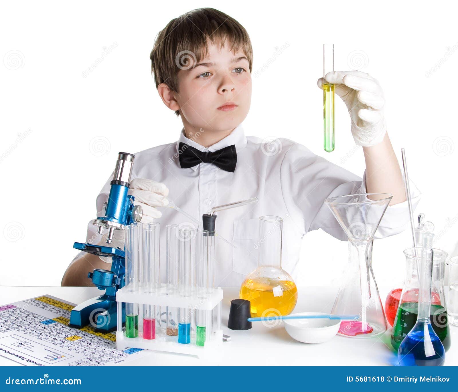 O cientista novo foto de stock. Imagem de biologia, acadêmica - 5681618