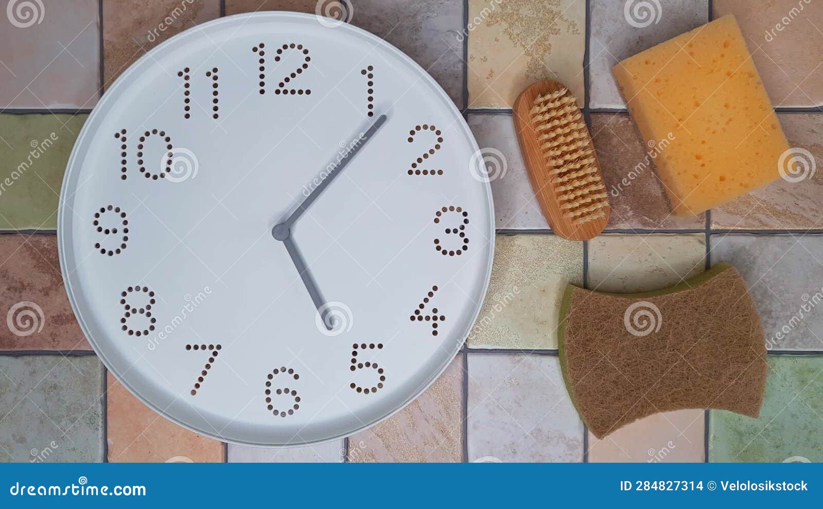 5 O Clock. Cleaning Time. Hyperlapse Stock Footage - Video of template ...