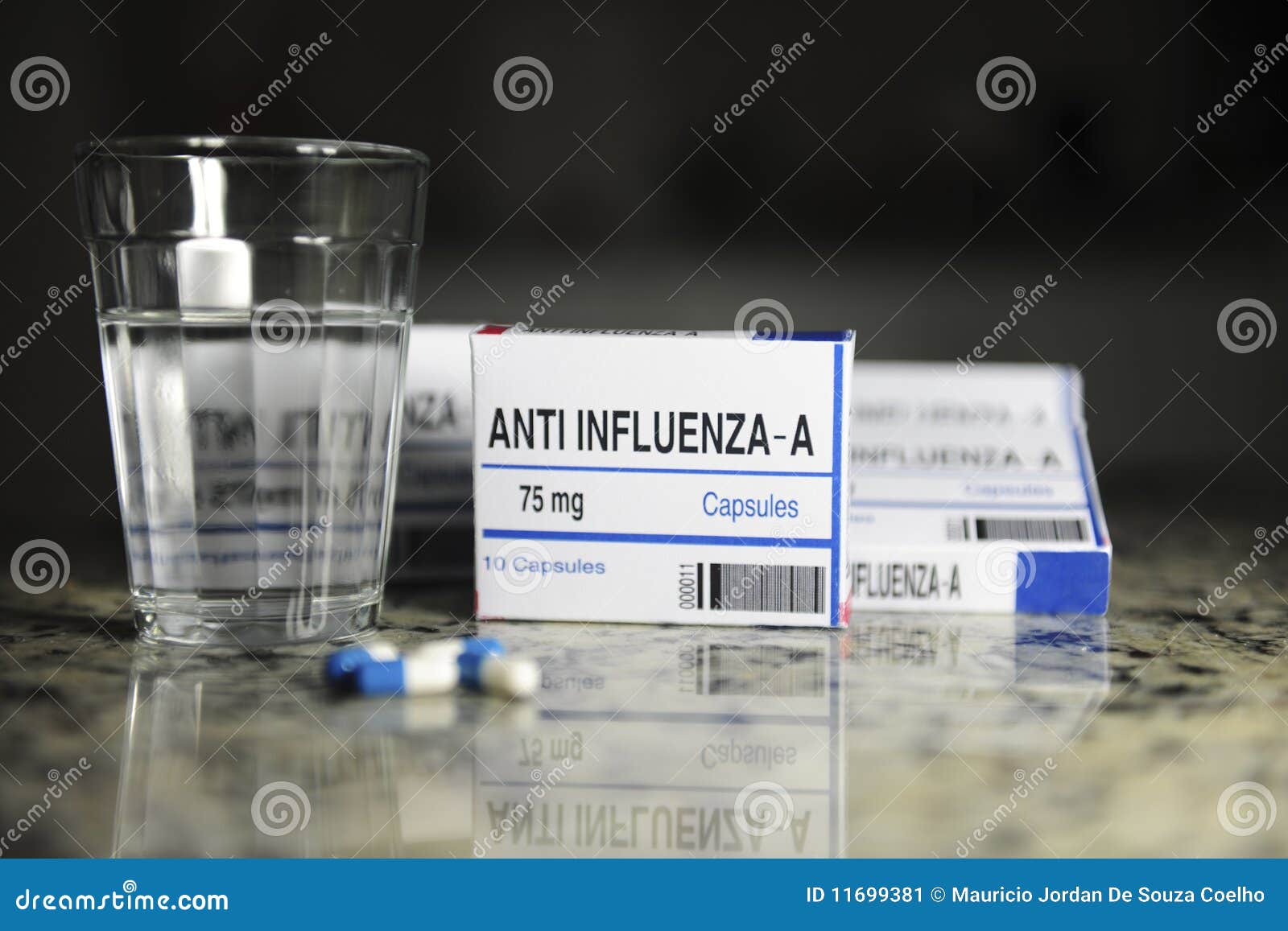 O Comprimido Empacota a Anti Gripe Imagem de Stock - Imagem de beber ...