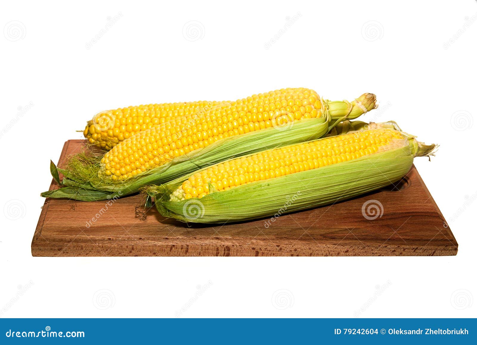 O fruto do milho no branco foto de stock. Imagem de vegetariano - 79242604