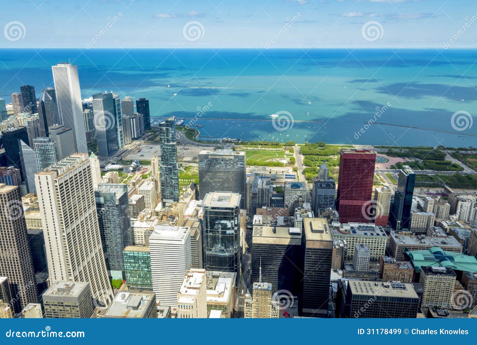 O Lago Michigan E a Skyline De Chicago Imagem de Stock - Imagem de ...
