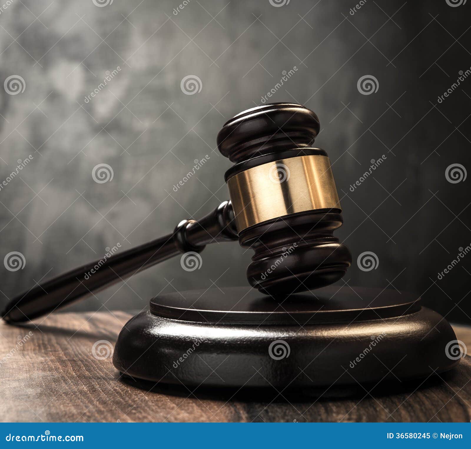 O martelo do juiz imagem de stock. Imagem de objeto, culpado - 36580245