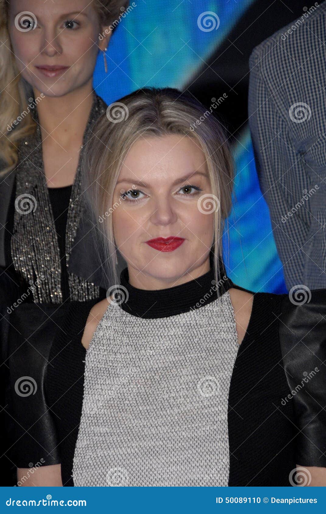 O MS Dos X-fatores LINA RAFN Imagem Editorial - Imagem de ...