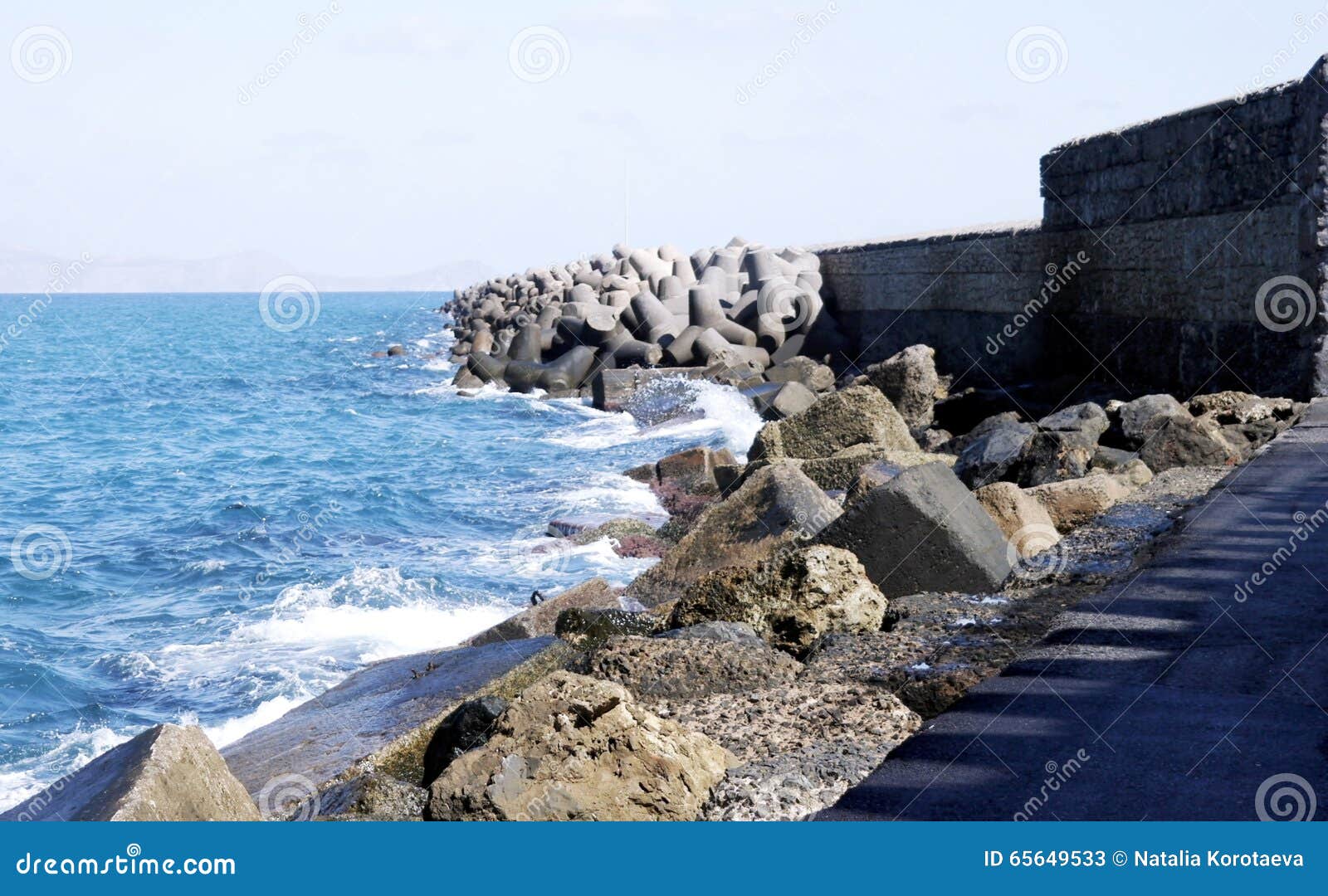 O Quebra-mar, Parte Do Quebra-mar, Construção Do Porto Imagem de Stock ...