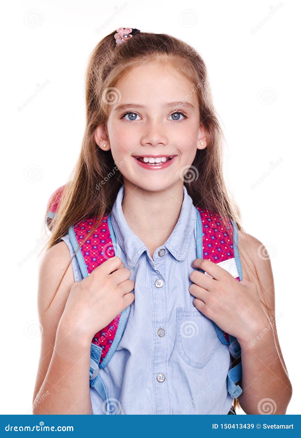 O Retrato Do Sorriso Bonito Feliz Pouco Adolescente Da Criana Da