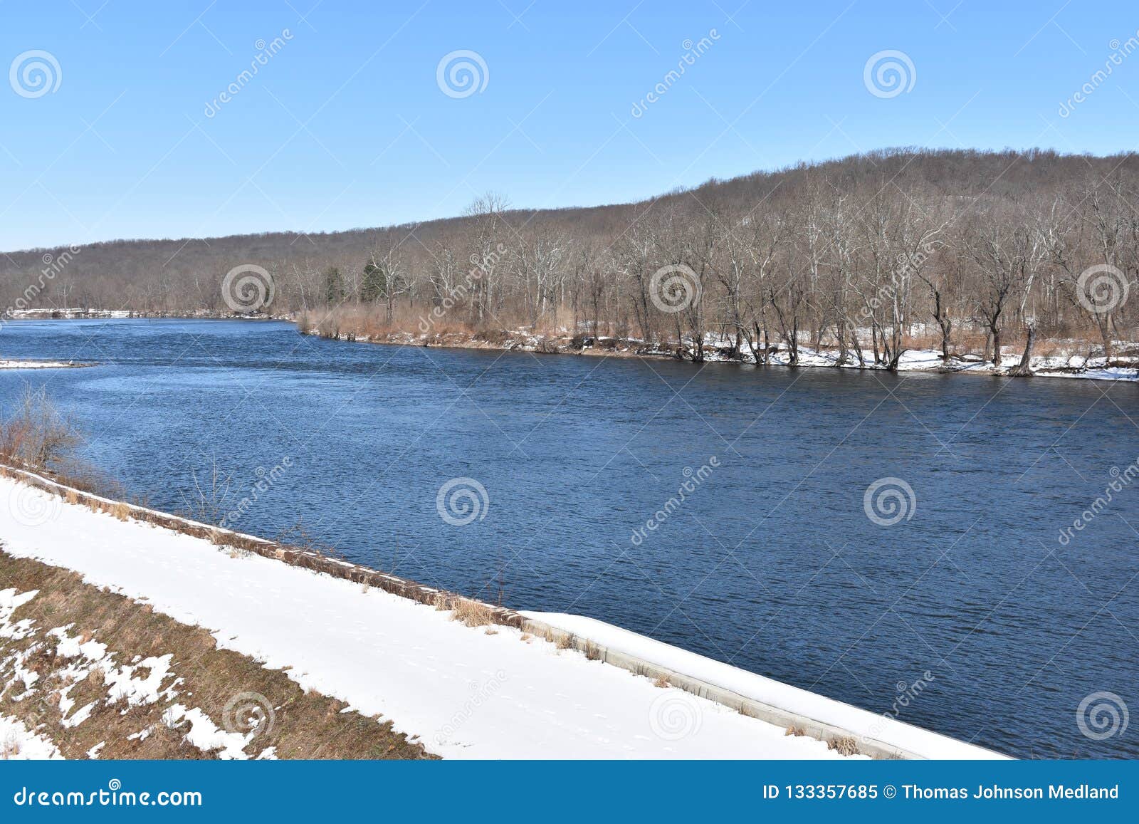O Rio Delaware Ao Longo Da Estrada Do Rio Imagem de Stock - Imagem de ...