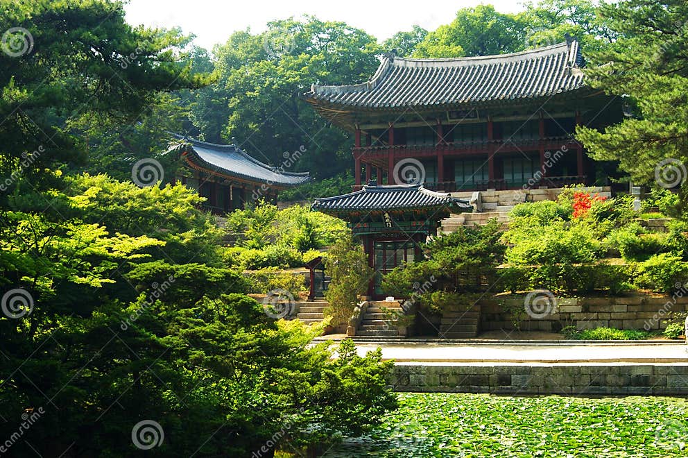 O Salão Do Universo Do Harmónico Foto de Stock - Imagem de antigo, seul: 3407868