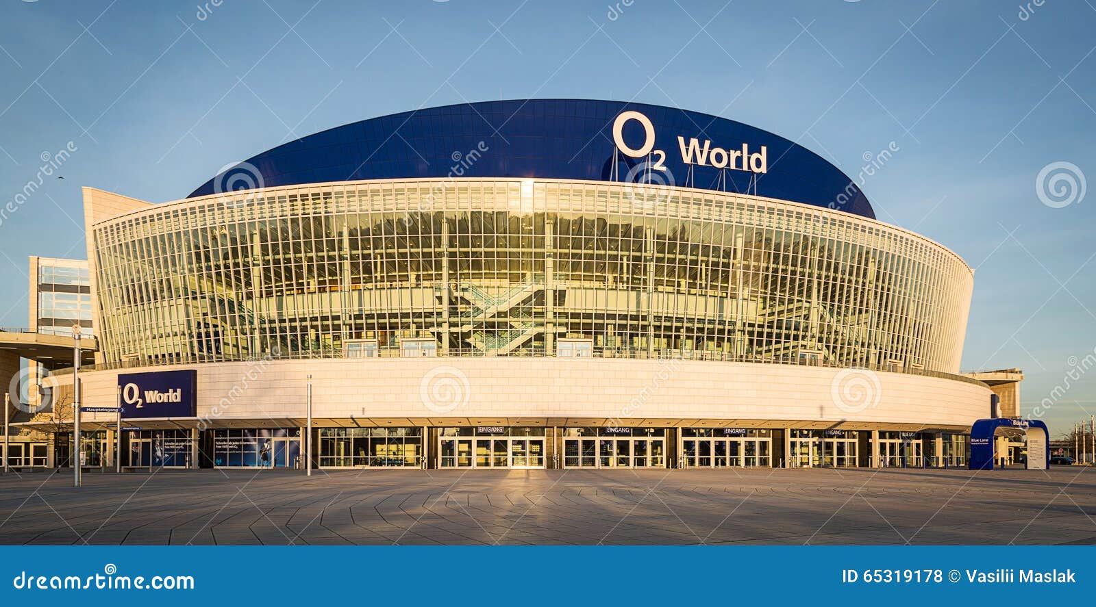 O2 World Arena in the Center of Berlin Editorial Stock Photo - Image of ...
