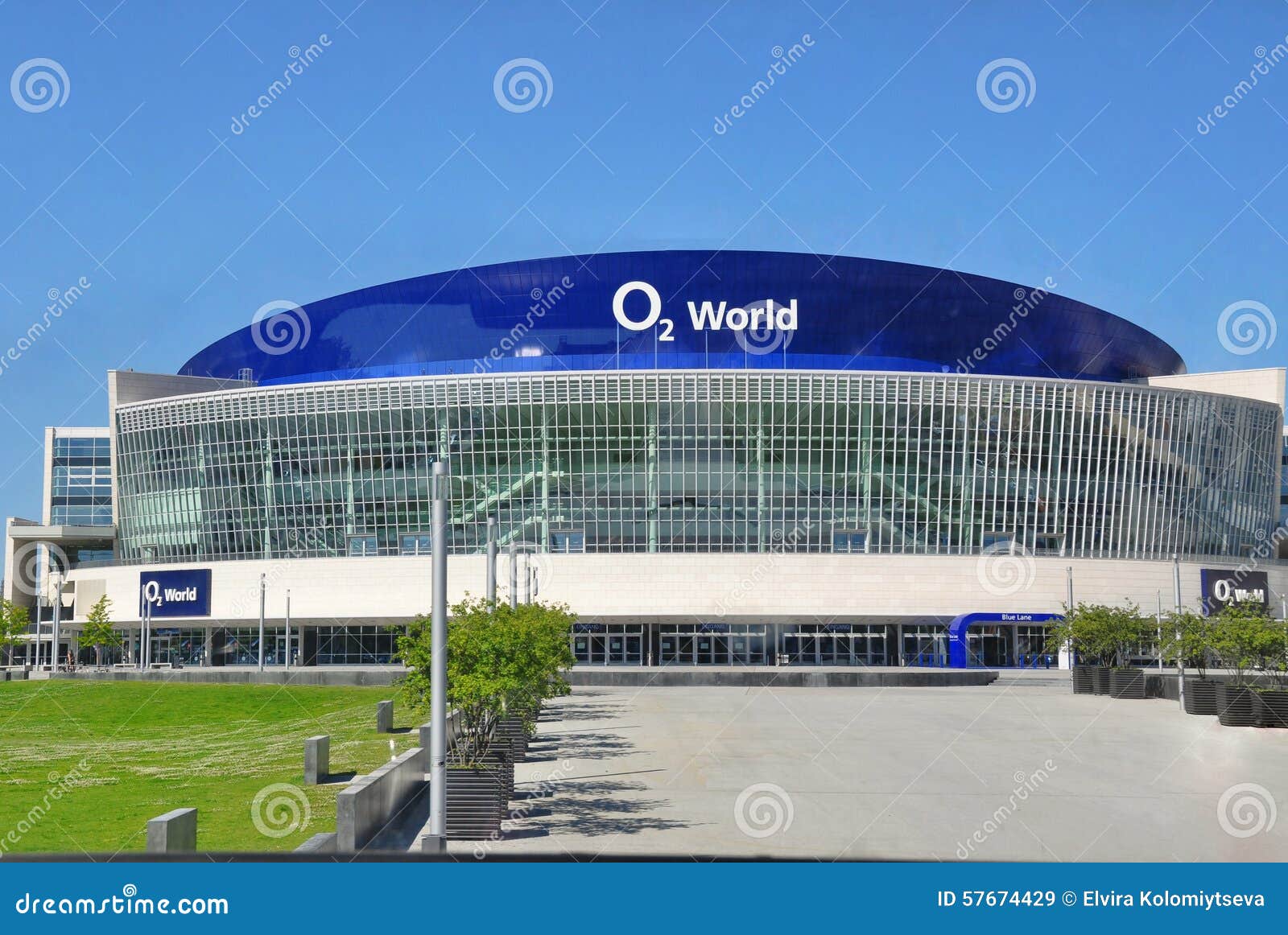 O2 world berlin editorial stock image. Image of kreuzberg - 57674429