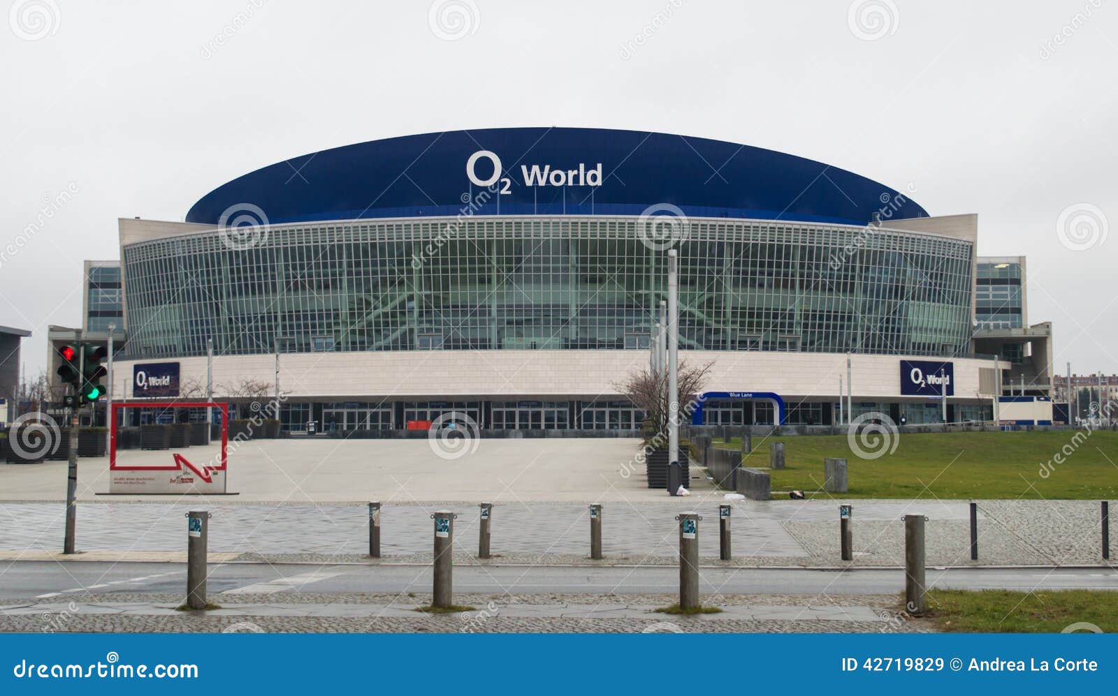 O2 world berlin editorial stock image. Image of landmark - 42719829