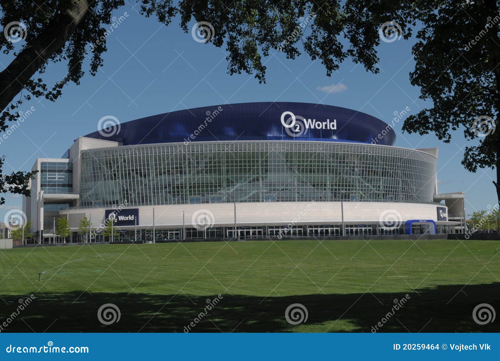 O2 aena in Berlin editorial stock image. Image of hall - 20259464