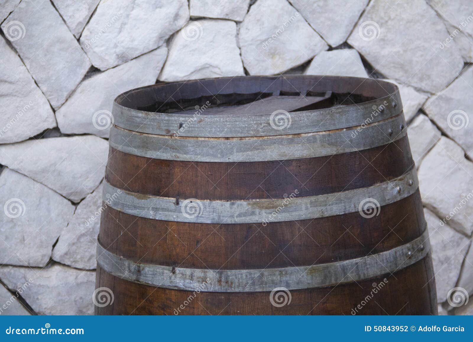 Oak rustic barrel top stock photo. Image of alcohol, weathered - 50843952